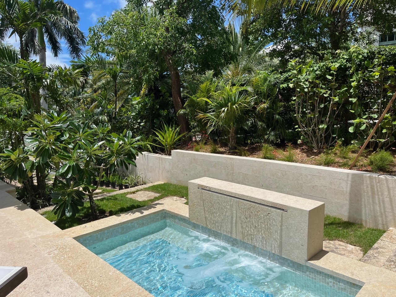 About – Mextone Corp.